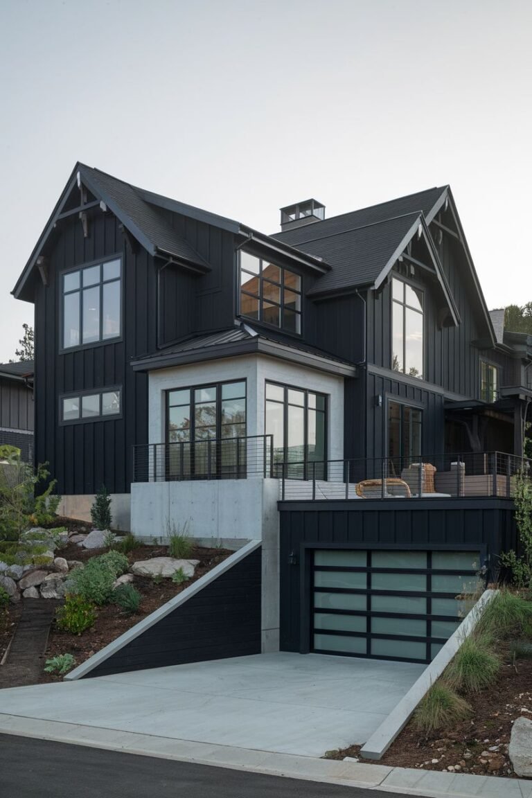 27 Stunning Dark Exterior House Colors for 2025
