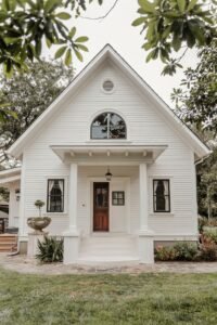 29 White Farmhouse Exterior Designs That Feel Warm and Inviting